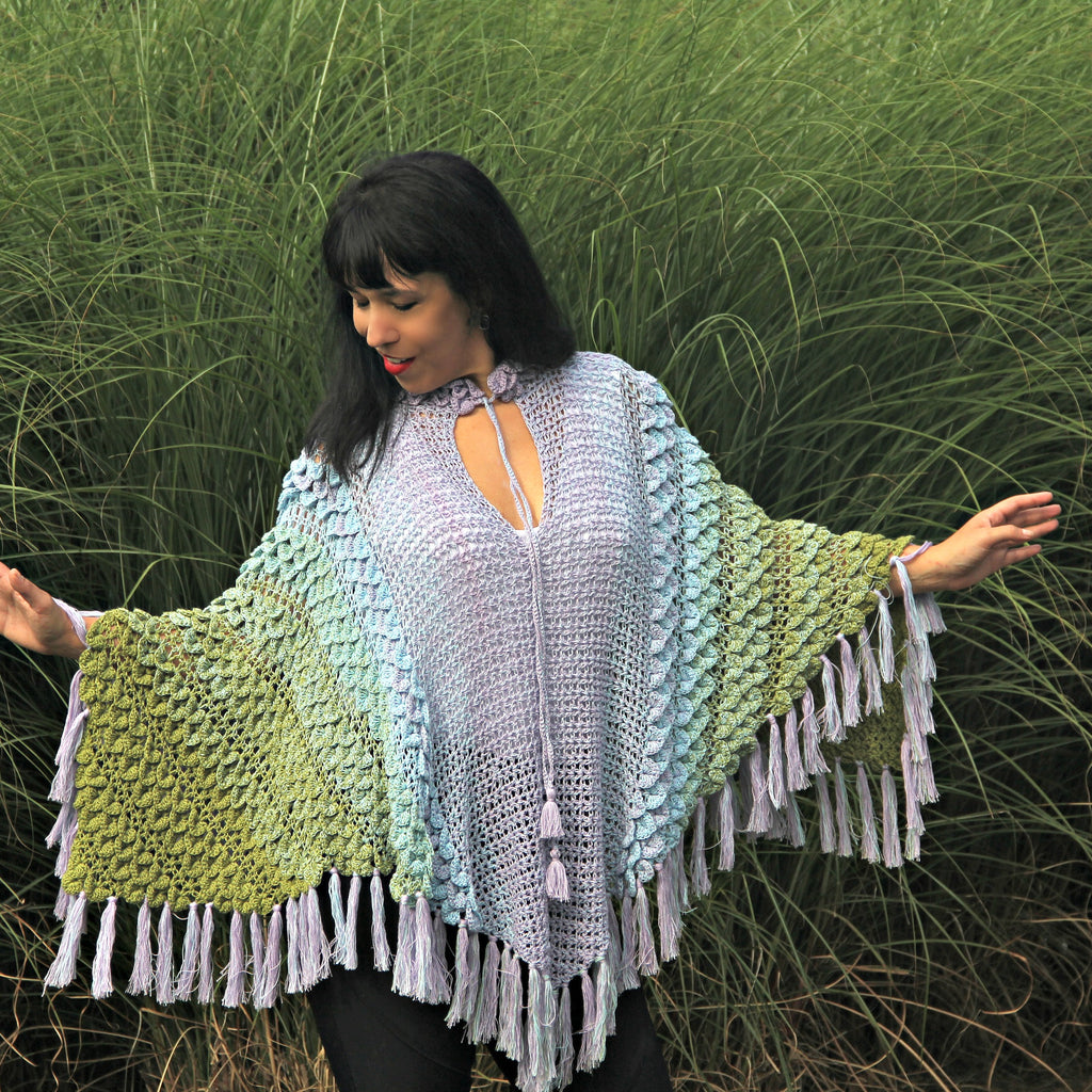 Crocodile Stitch Triangle Poncho – Bonita Patterns